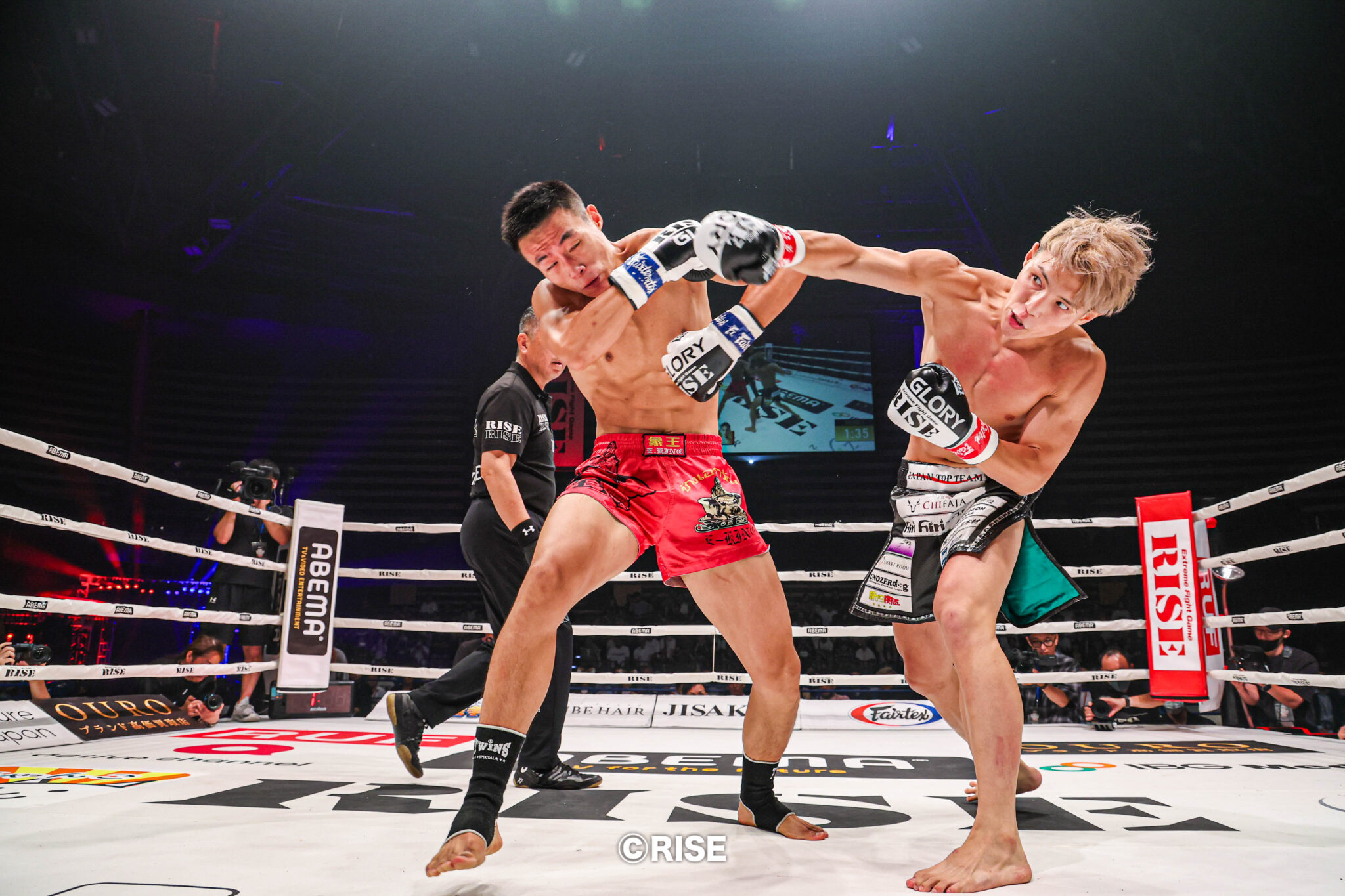 RISE-BreakingDown王者・YURA、衝撃の世界デビュー！ 豪快ワンパンKOで初戦突破 | 瞬刊モッツ｜モッツ出版株式会社